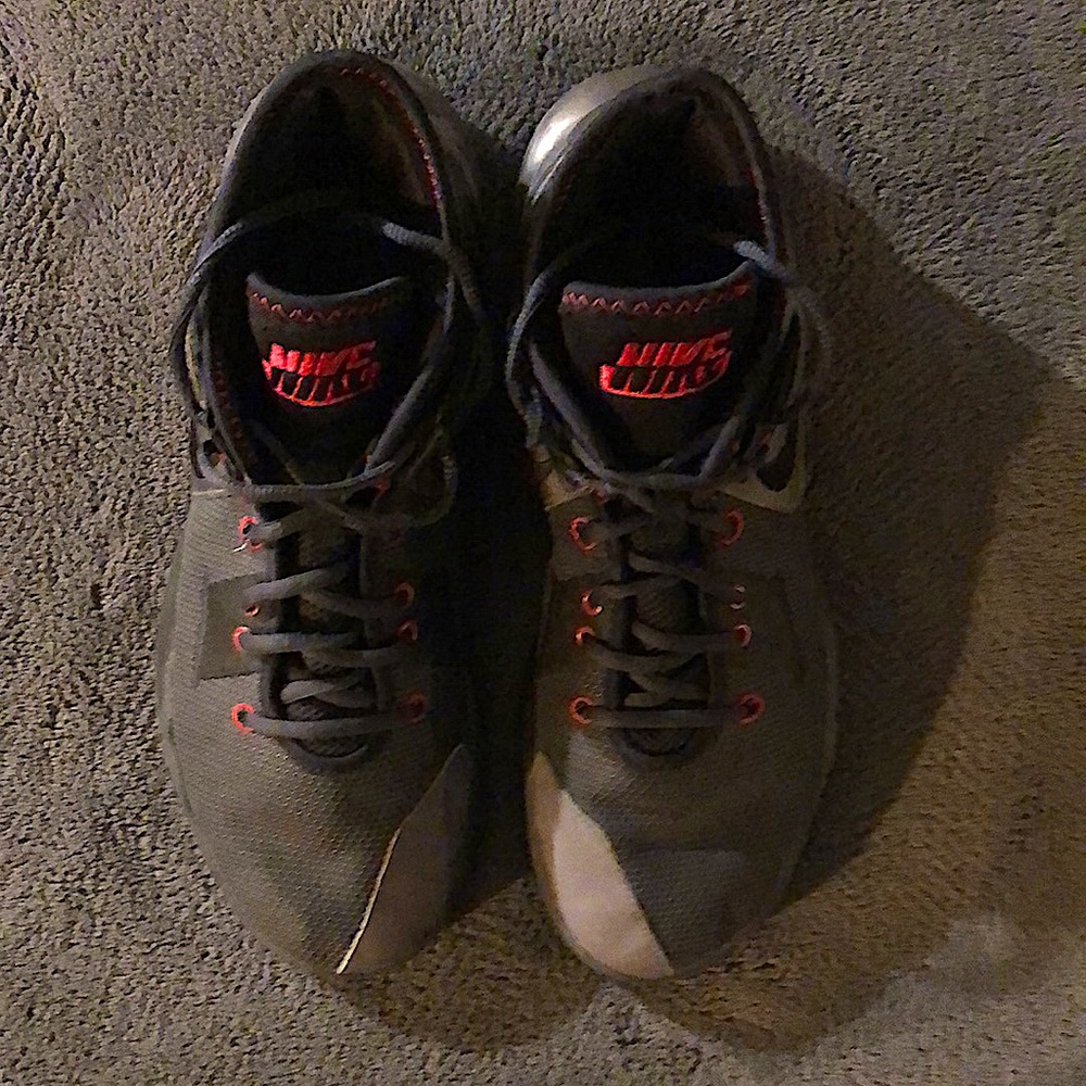 Nike Air Max Impact 2 Black/Red/Silver - Gem